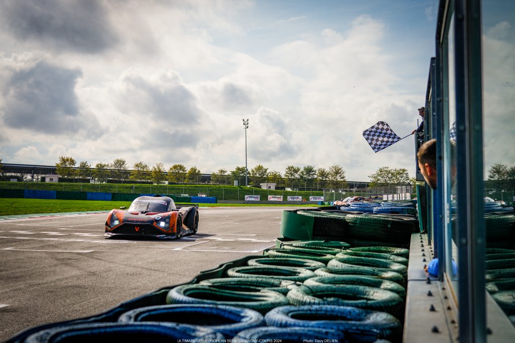Ultimate GT Endurance Cup : Vortex décroche son premier succès dans le championnat avec la 2.0 ...