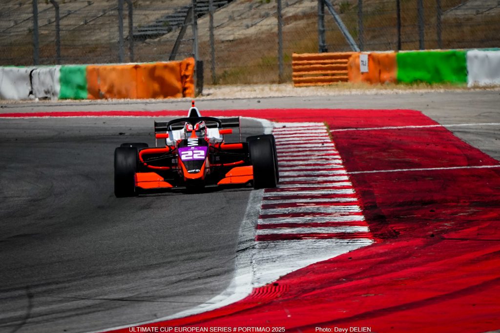 Hoosier Formula Cup : Hugh Barter intouchable dans l’Algarve - Ultimate ...